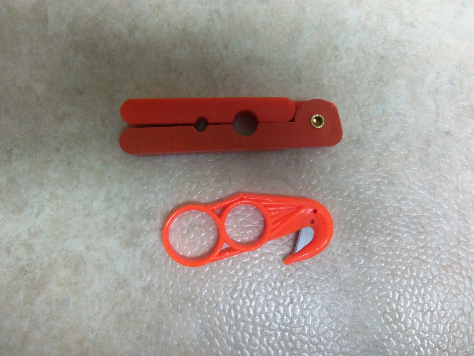 Plastic Tail Stripper & Plastic Tail Zipper Fur Handling Skinning ...