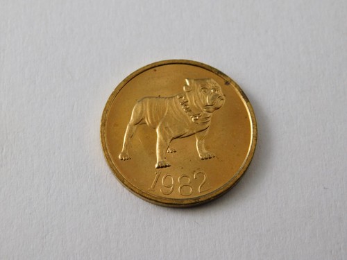 1982 MACK TRUCKS BULLDOG COIN TOKEN MEDAL YOU MAKE THE DIFFERENCE ...