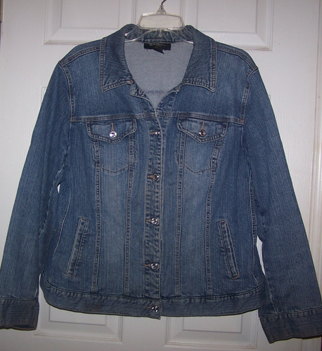 Women's 18 W Denim Jacket with Dressy Glass-like Buttons Style & Co ...