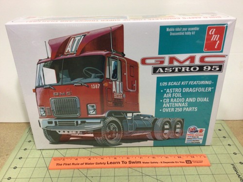 AMT 1/25 scale GMC Astro 95 semi truck kit Sealed FREE shipping | eBay