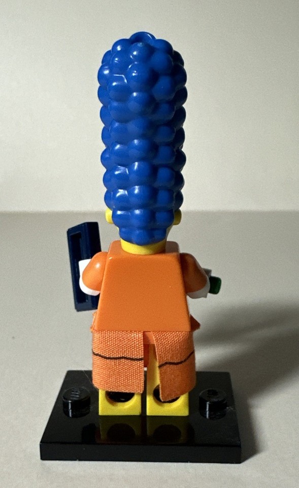 Lego The Simpsons Date Night Marge Minifigure with stand and ...