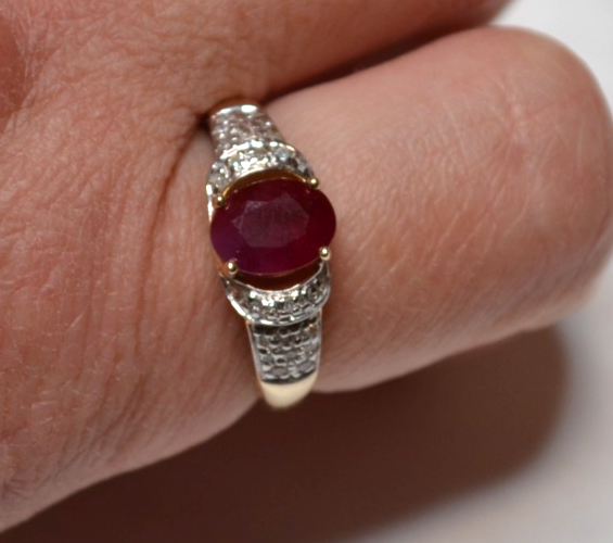 Vintage STS 14K Yellow Gold Burmese Ruby & Diamond Ring sz 7 | eBay