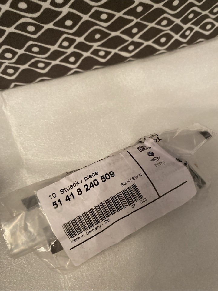 BMW 10x Door Card Trim Panel Clip Clamp Bracket Genuine 8240509 ...