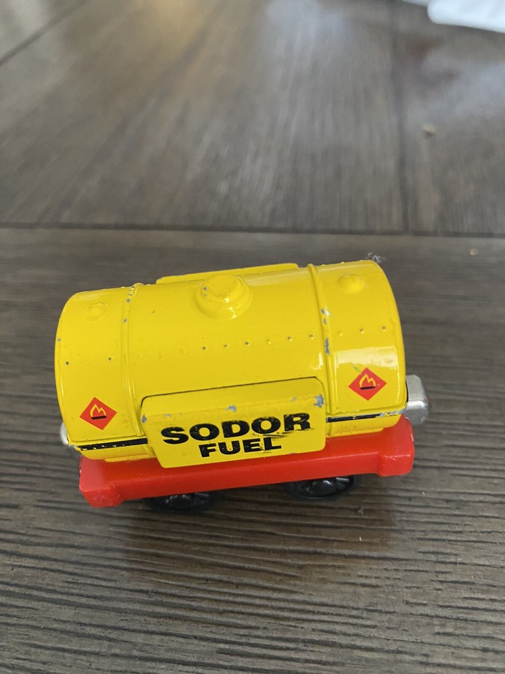 Thomas & Friends Sodor Fuel tanker And tar Set diecast take and play | eBay