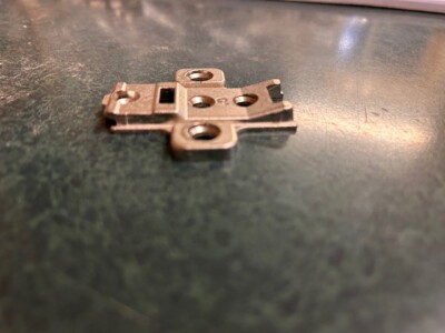 Grass Hinge 1.3mm Clip On Base Plate "43" / Baseplate Mounting Plate | eBay