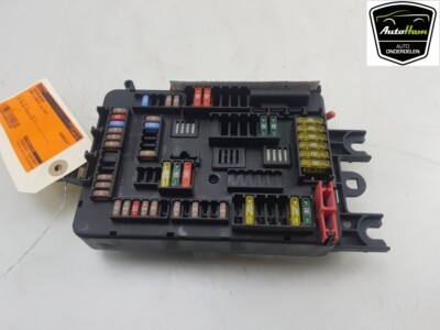 BOITIER FUSIBLES FUSE BOX BMW 1 serie (F21) 2013 61149259466 / ...