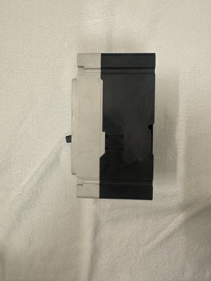 HFD3015L Westinghouse Type HFD 65K Blue Label Circuit Breaker 3 Pole 15 ...