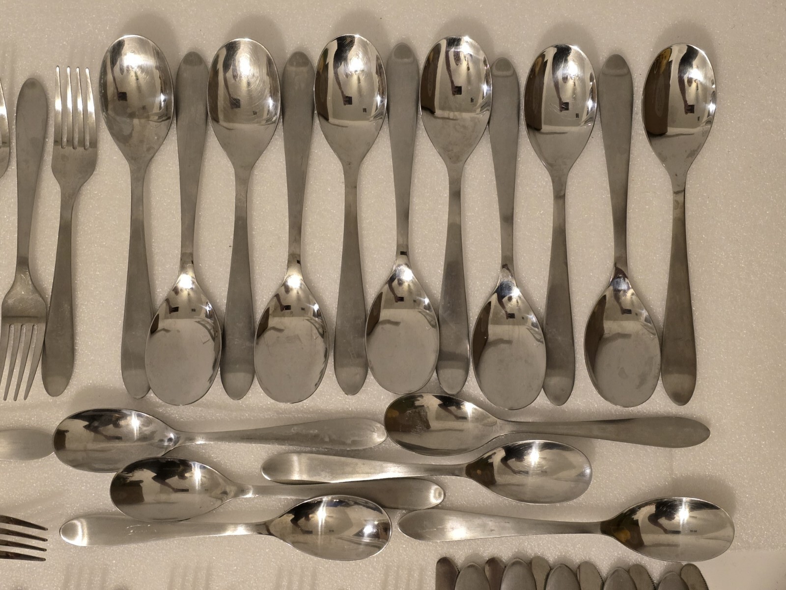 Cambridge +17 Flatware Lot Of 46 Pieces Stainless Steel Silverware Set ...
