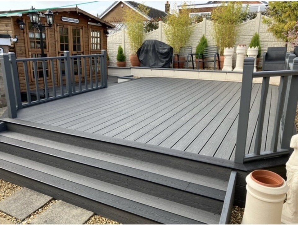 Finch Composite WPC Decking Boards Wood Effect 25 year guarantee sample ...
