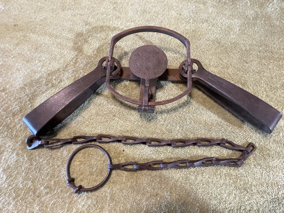 Vintage #3 S. Newhouse Oneida Community double long spring trap | eBay