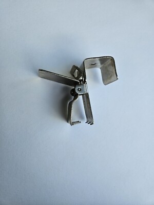 RUG CLIPS HEAVY DUTY (25 Pcs) HANGING CLIP/RUG HOLDERS/RUG HANGERS ...