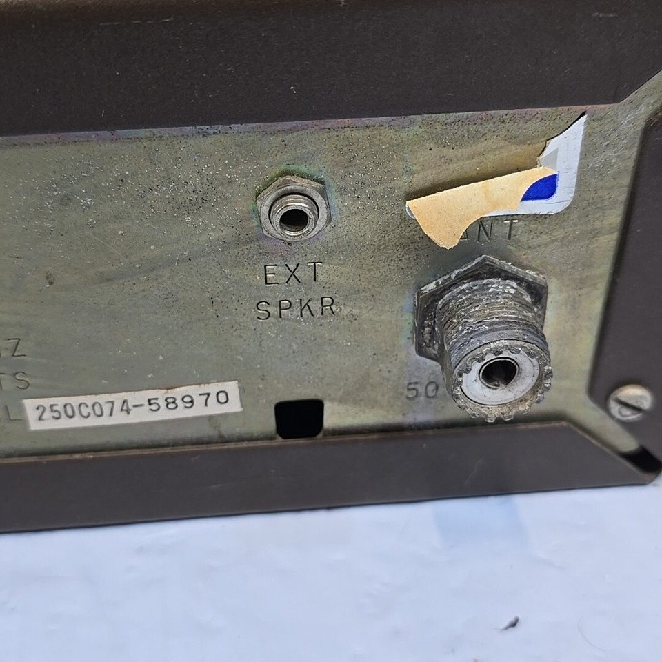 Johnson Messenger 250 Solid State 23 Channel Transceiver Base 50TH ...