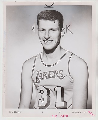 MEL COUNTS 1968 LA LAKERS ORIGINAL 8X10 TEAM ISSUED PRESS PHOTO OREGON ...