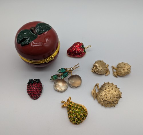 Austria Glass fruit Apple Peach Weiss Strawberry Brooches Vintage ...