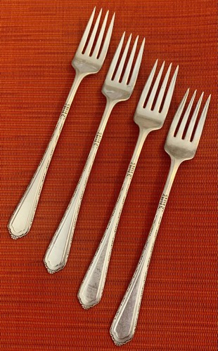 VTG Wallace Silver CARLTON Pattern Silverplate GRILLE FORKS 7-5/8” Set ...