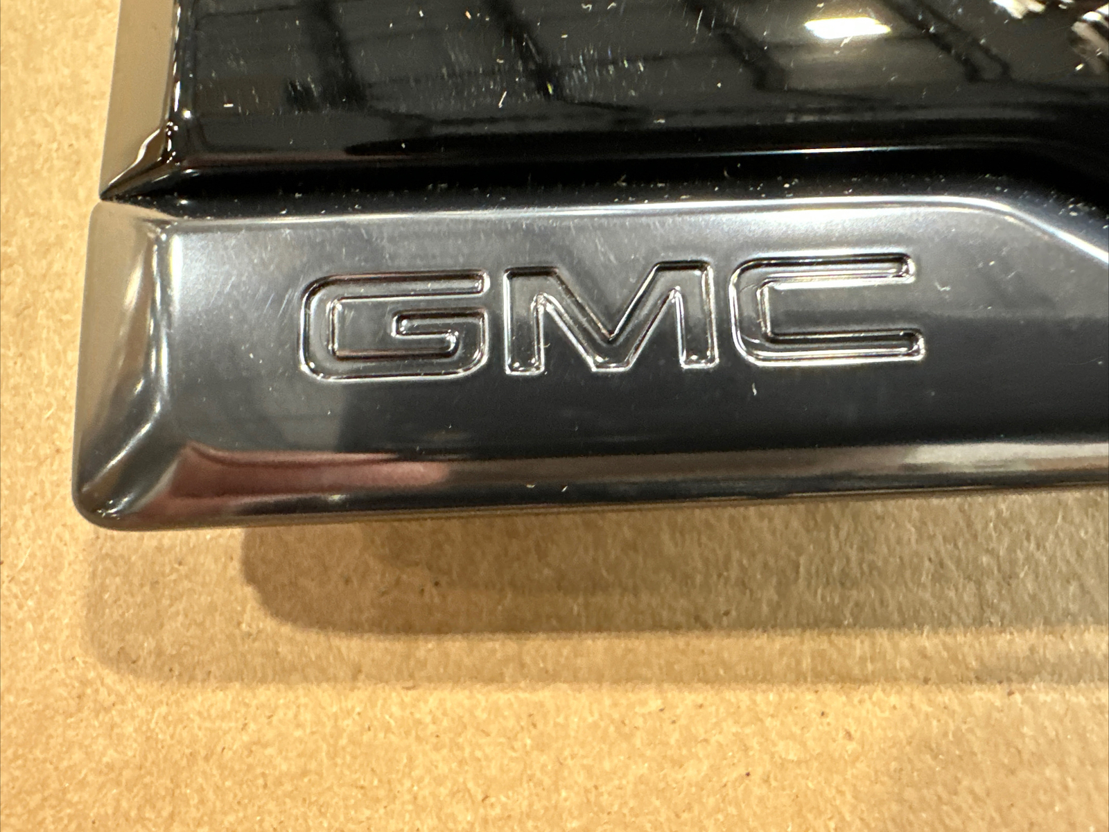 2019-2024 GMC Sierra 1500 5.3L LH & RH Fender Vent Emblems BLACK CHROME ...