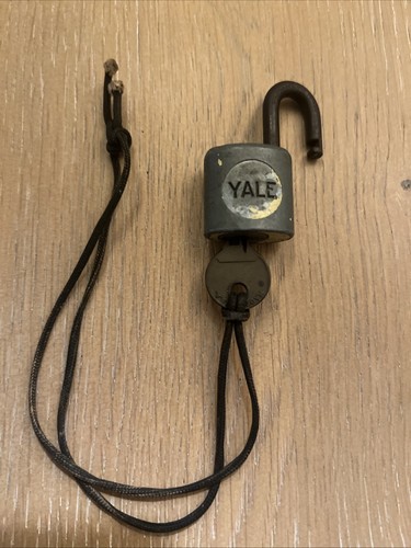 Vintage Small Yale Padlock With Key | eBay