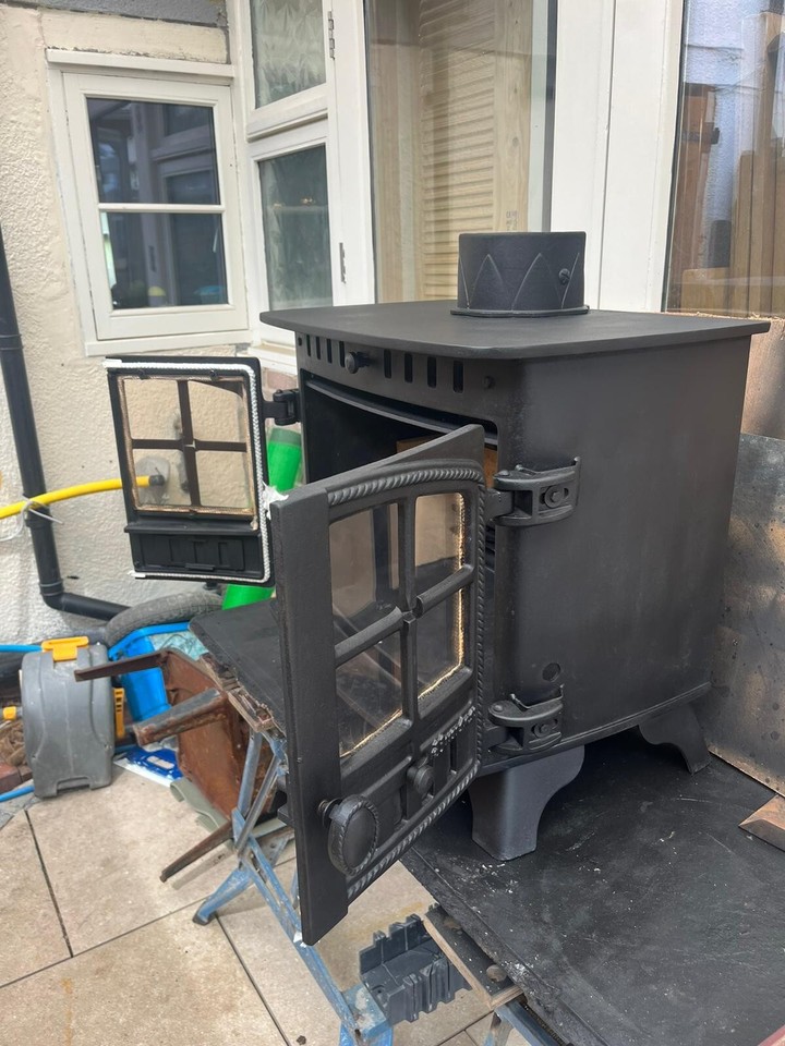 Hunter Herald 8 Stove 8kw, MULTIFUEL, (log,wood+burner), DEFRA, eco ...
