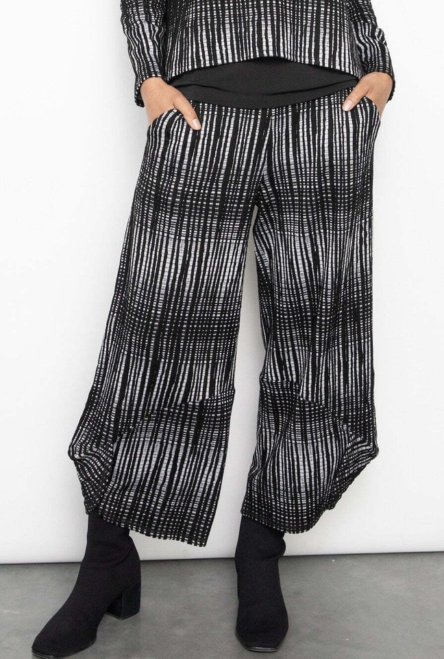 Liv By Habitat Clothes - Graphic Grid Pleated Lantern Pant - FINAL SALE ...