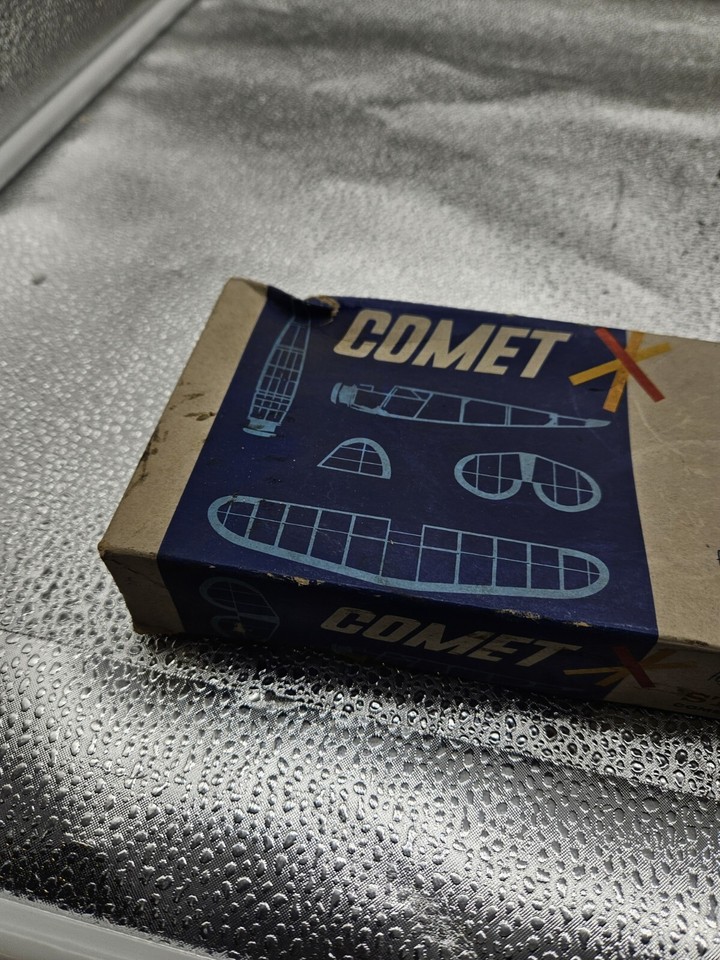 COMET STINSON SR-7 25" WINGSPAN #3209 NEW FLYING BALSA WOOD AIRPLANE | eBay