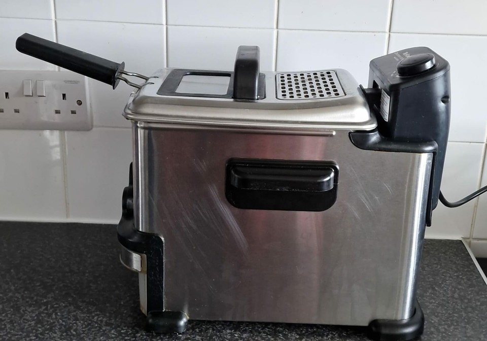 Tefal Oleoclean Pro Deep Fryer FR804140 Stainless Steel Easy Clean ...