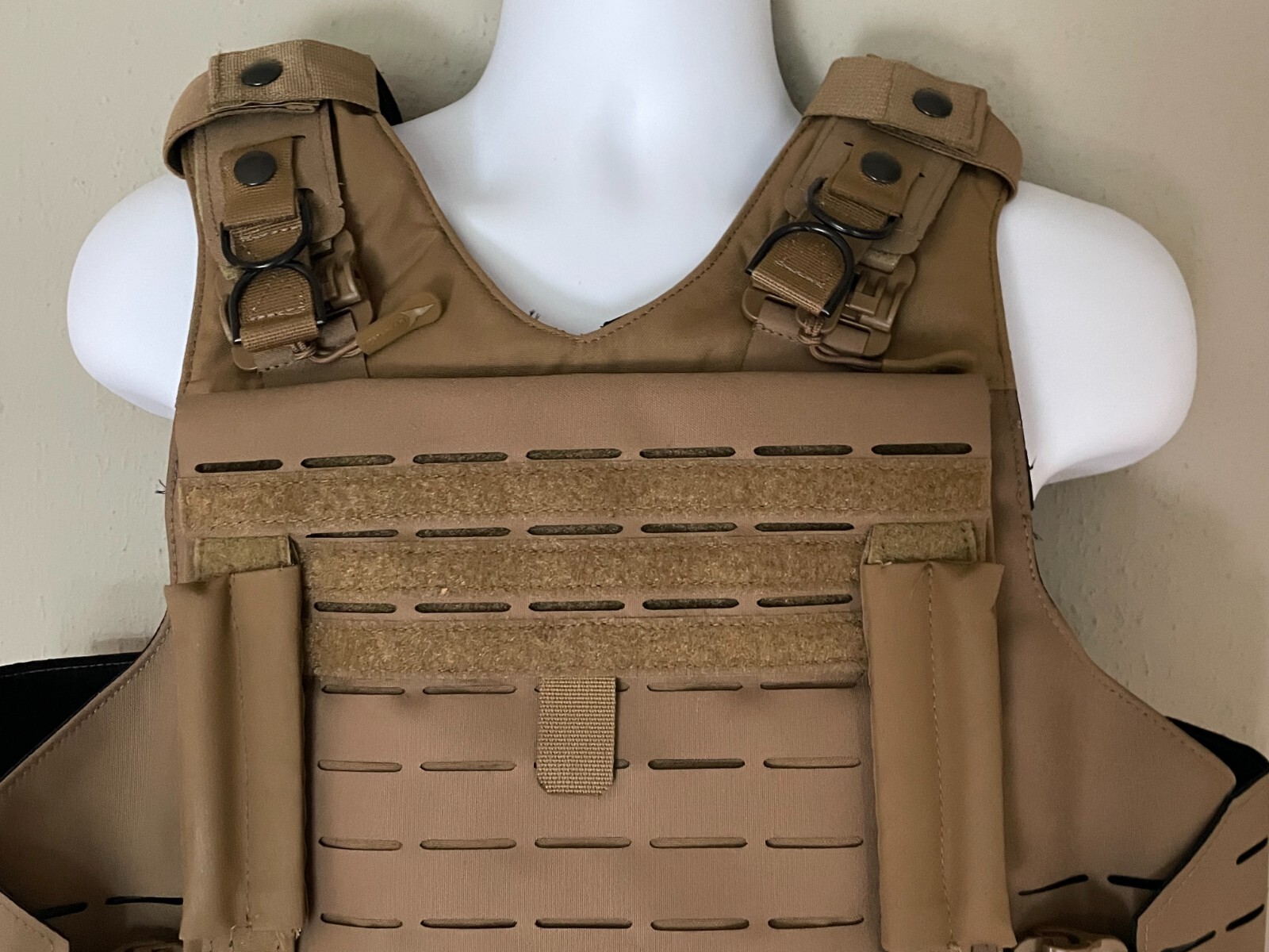 PROTECH Tactical Armor Plate Carrier Sz M Short Coyote Webless ...