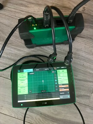 20/20 10.1" Display (PN 725101 SN 40204198) Base Module (PN 725105 SN ...