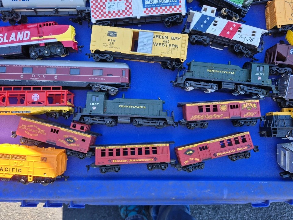 Model Train Lot Cars Locomotives FOR PARTS AS-IS | eBay
