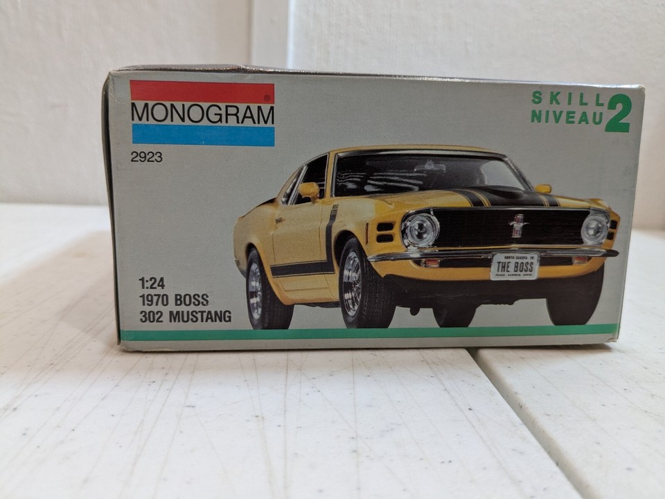 Monogram 2923 - 1970 Boss 302 Mustang - Model Car Kit - 1:24 Scale | eBay
