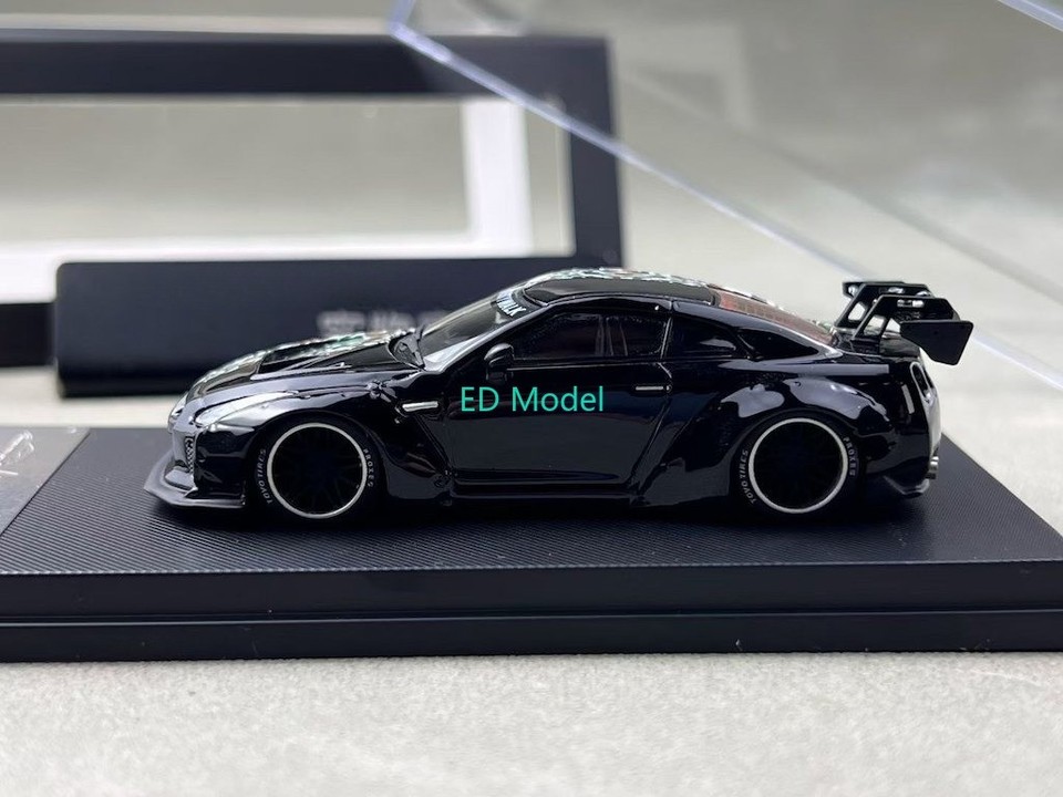 AUS MC 1:64 Black Camo GTR R35 LBWK Sports Model Diecast Metal Car ...