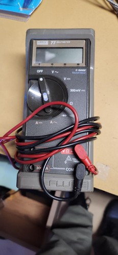 Fluke 77 Handheld Multimeter with Protective Rubber Case Works (1385 ...