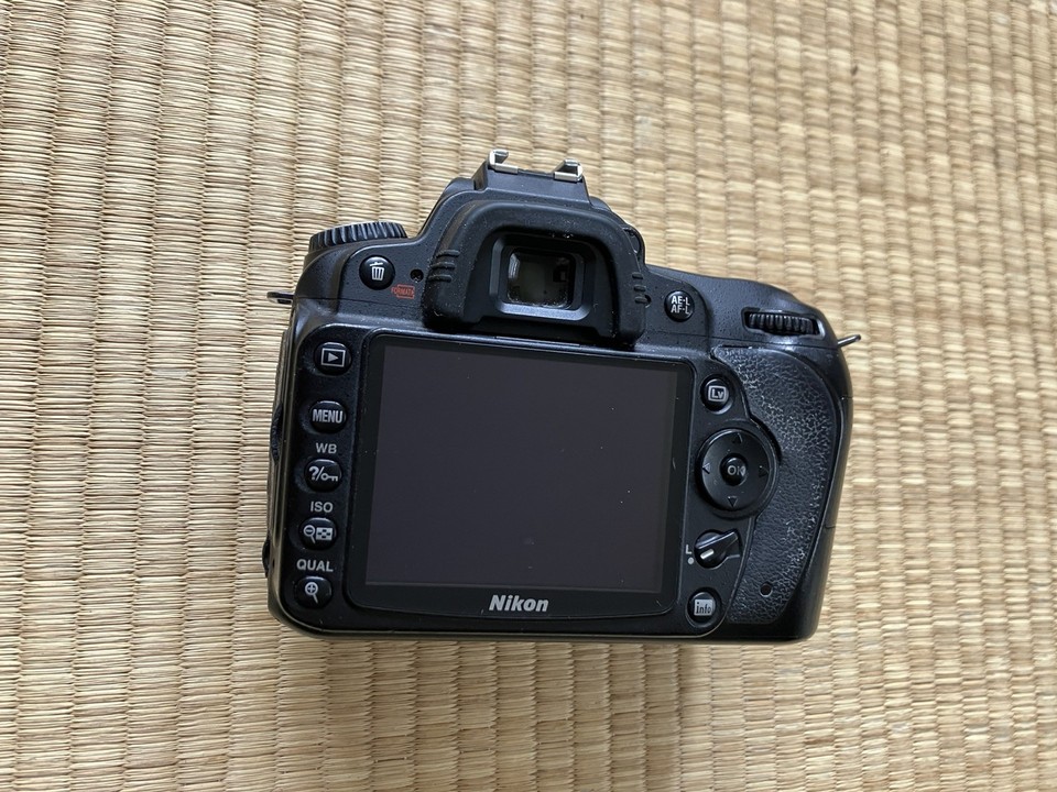 Nikon D90 Digital SLR Camera Body {12.3MP} (CAMERA BODY ONLY) Nice! | eBay