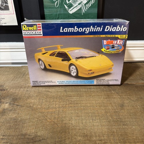 Lamborghini Diablo Plastic Model Kit-1998-Rare Revell/Monogram Kit-1:24 ...