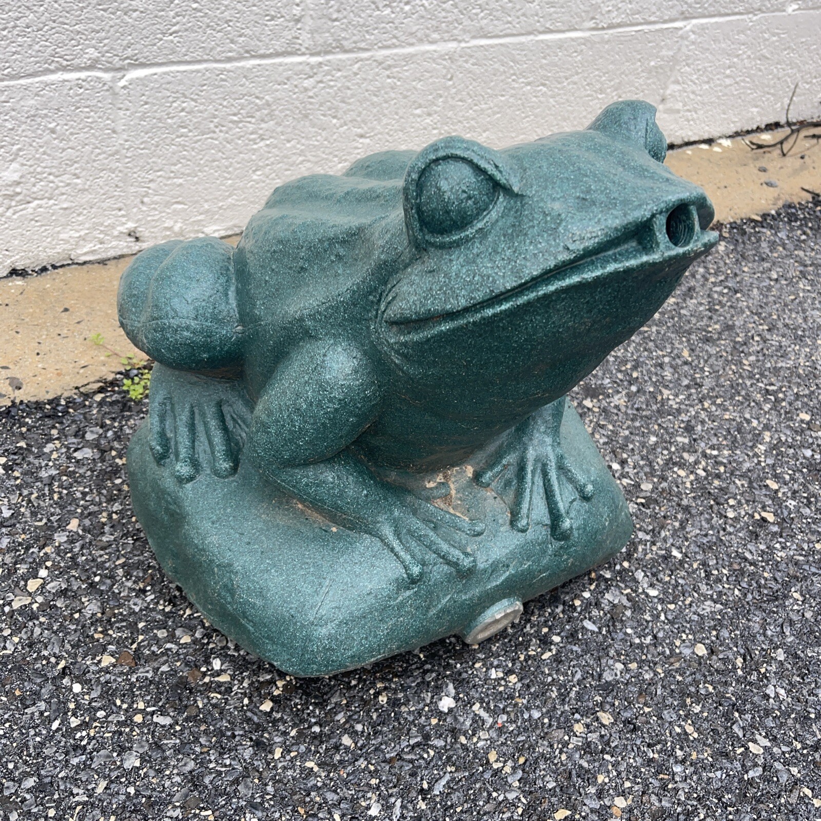 Aqua Ultraviolet Statuary Frog Spitter Needs Bulb & Connections 17”x16 ...