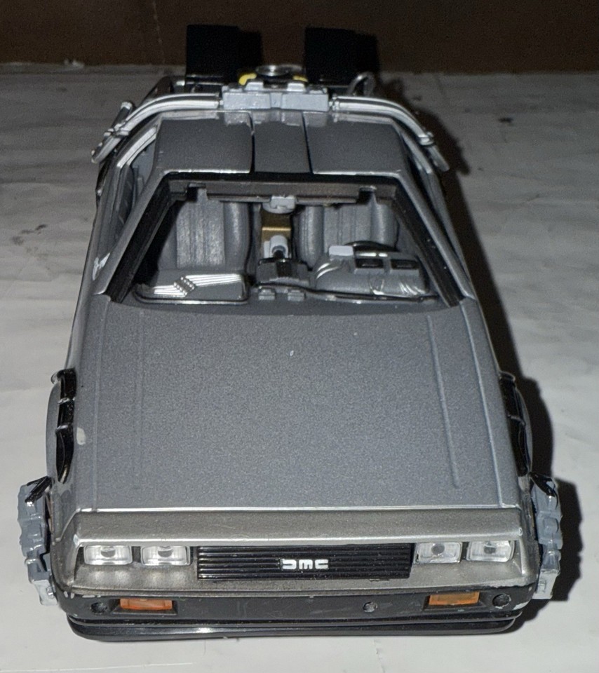 Back to the Future Delorean 1:24 Welly Model Car BTTF 2 Movie Time ...