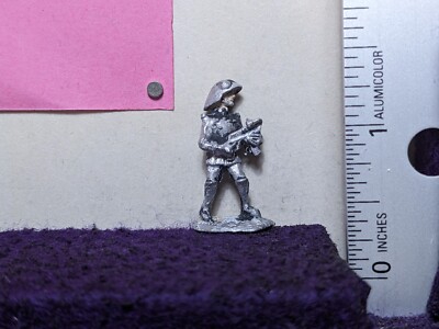 McEwan FF-39a Colonial Officer w. Burb Gun Mini Starguard Fantasy Metal ...