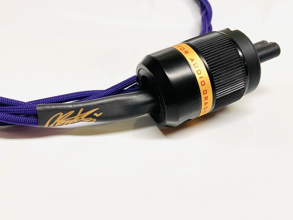 Audiophile Iso-Braid AC Power Cable IEC C7 Figure 8 Streamer BlueSound ...