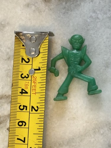 1960s Vintage Gumball Vending Machine Alien Monster Figure Toy Green W ...