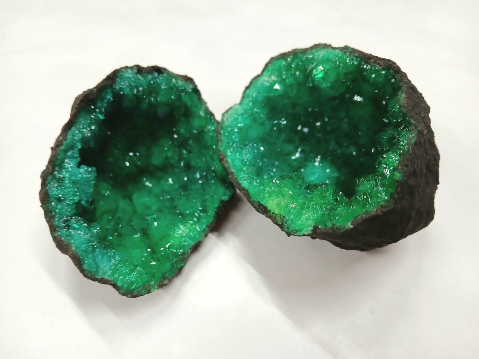 Atlas Mountain Crystal Geode with gift bag Sparkling Colours with ...