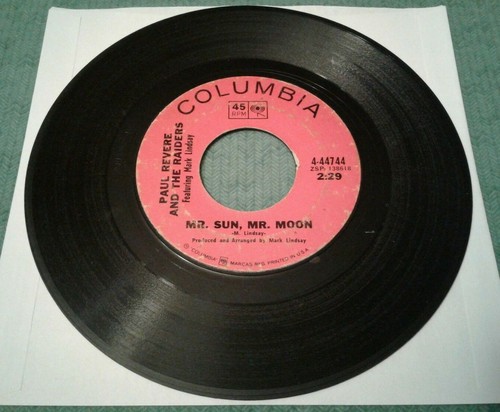 Paul Revere and the Raiders "Mr. Sun, Mr. Moon / Without You" 7" 45 rpm ...