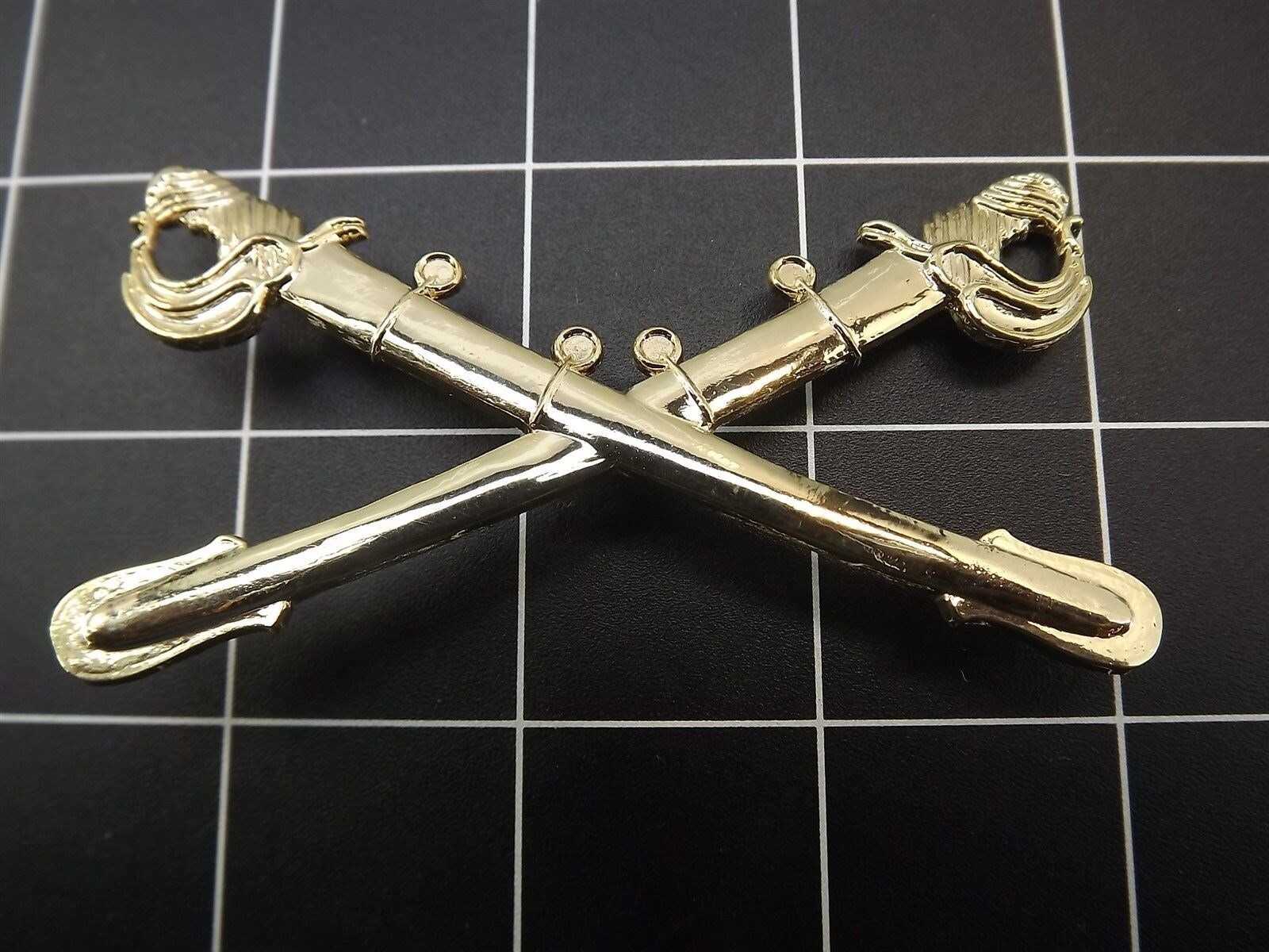 BRAND NEW Lapel Pin "U.S. ARMY CALVARY SWORDS" LIFETIME GUARANTEE 3-3/8 ...