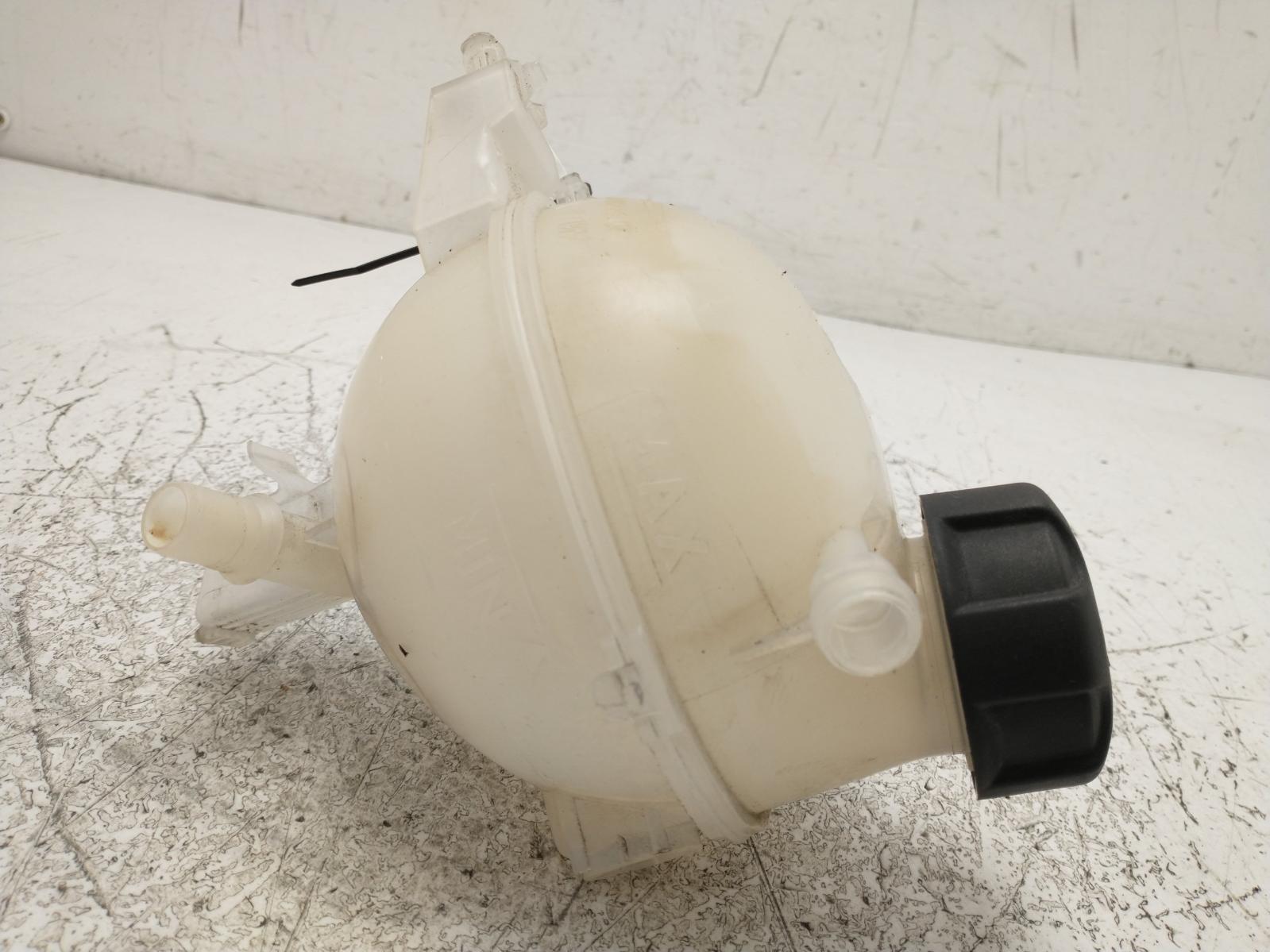 1330P9 Water Radiator CITROEN C3 Feel Edition 2016 922348 for sale ...