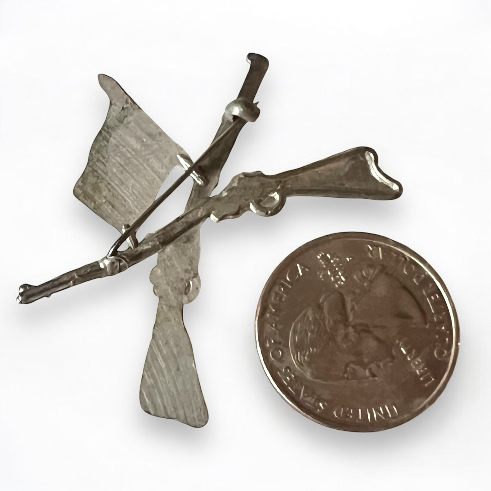 American Flag Crossed Rifles Pin Patriotic Military Themed Brooch ...