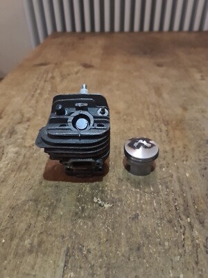 NONE GENUINE STIHL MS260 CHAINSAW CYLINDER AND PISTON POT N PISTON ...