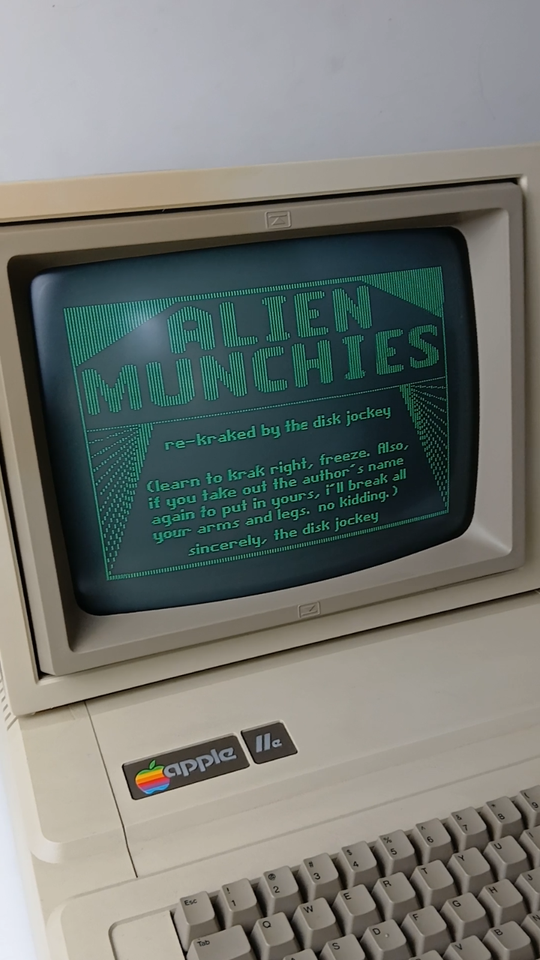 Apple IIe Computer Monitor, Keyboard, Floppy Drive - 🚨READ DESCRIPTION ...