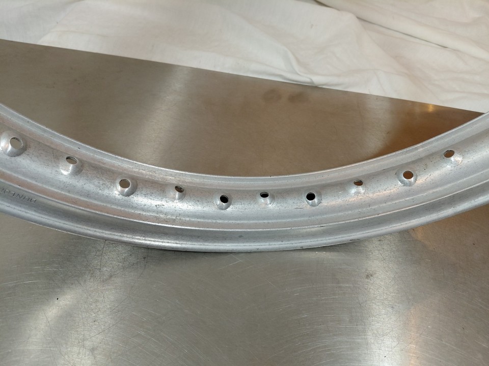 DUNLOP ALLOY WHEEL RIM WM2 BSA NORTON MANX CAFE RACER TRITON 19" X 2 1/ ...