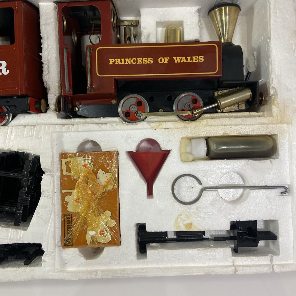 Mamod Live Steam Princess of Wales Locomotive Set. Boxed. Excellent ...