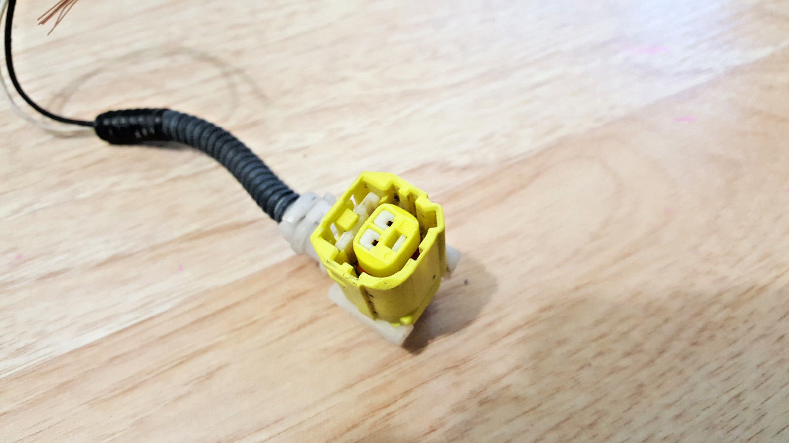 toyota lexus connector impact sensor 89173-39375 89173-35080 9817335080 ...