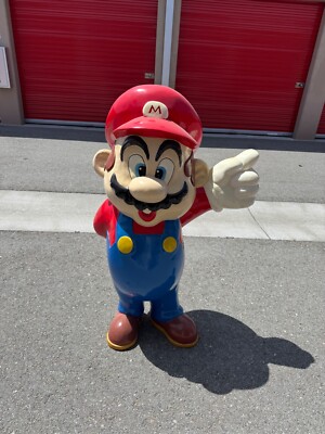 Super Mario Life Size Statue - Toys R Us Store Display - Authentic RARE ...