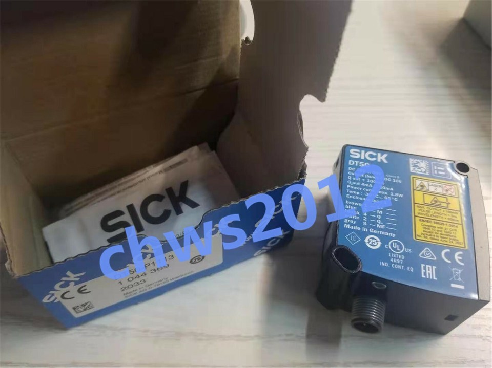 1 PCS NEW IN BOX SICK Laser Displacement Distance Sensor DT50-P1113 | eBay